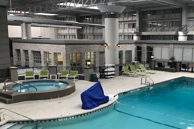 Holiday Inn & Suites Chicago North Shore (Skokie)