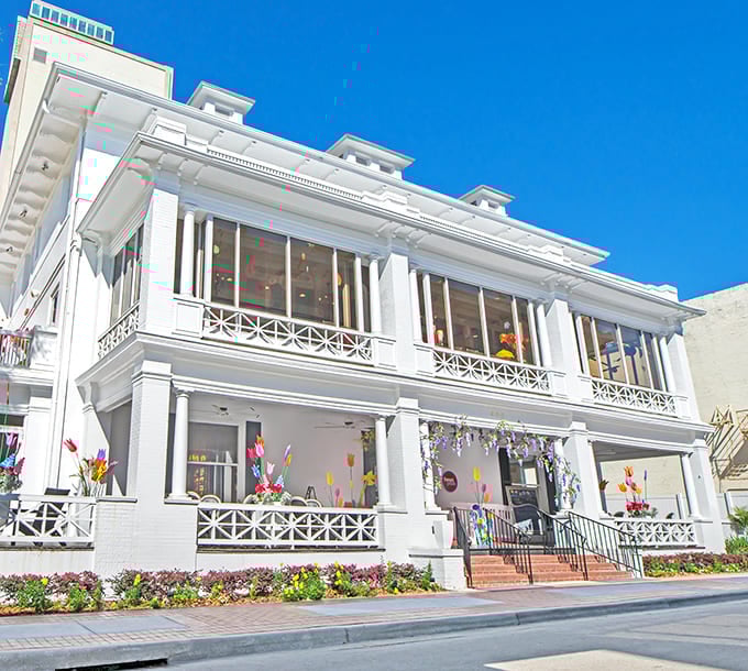 The grande dame of candy palaces! Sweet Pete's majestic white facade promises sugary treasures within this historic Jacksonville landmark.