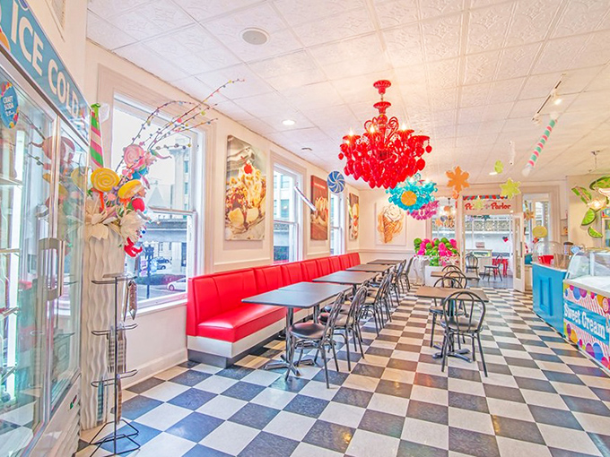 The ice cream parlor that time forgot, but your waistline will remember. Red booths practically whisper, "Stay awhile!"