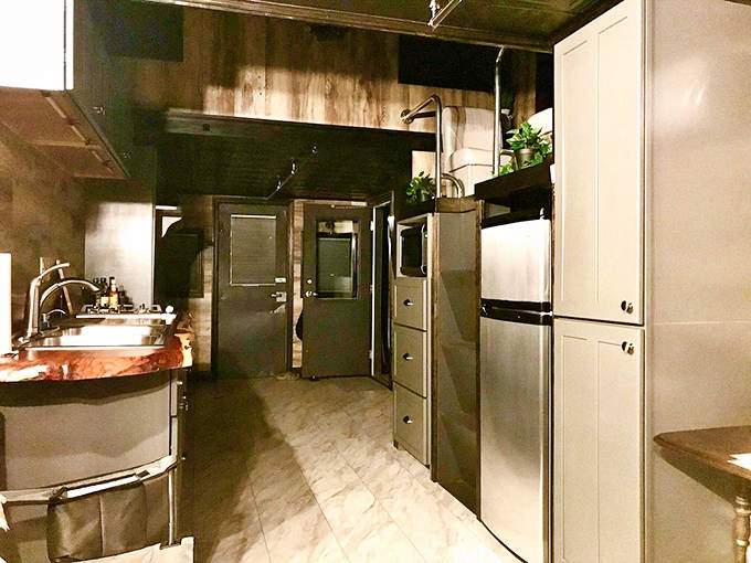 Cook up a feast in the fully equipped galley kitchen, featuring beautiful live-edge counters and all the modern essentials.