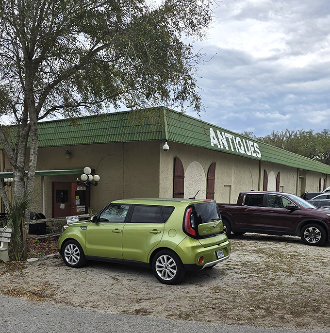 Renninger's Antique Center: where "one person's trash" becomes another's treasure, conversation piece, and reason to build an addition onto the house.