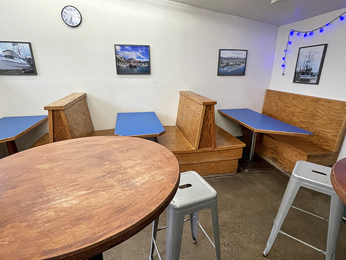 The dining area at Mac's keeps it simple with wooden booths and tables &ndash; because when the food's this good, who needs fancy d&eacute;cor?