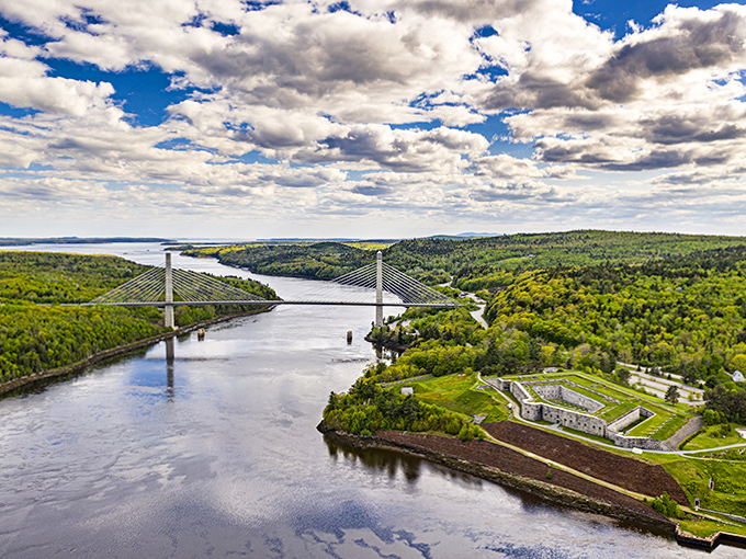 Fort Knox stands guard near the Penobscot Bridge &ndash; granite sentinels watching over river traffic since the mid-1800s.