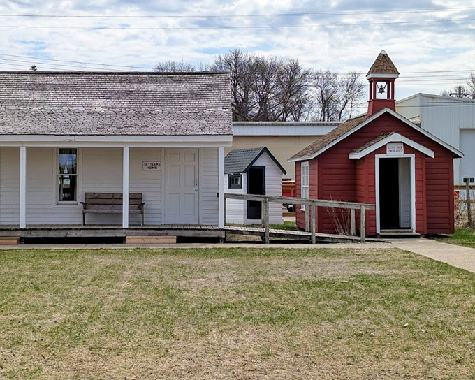 The Settlers Home and Schoolhouse combo shows how pioneers maximized limited resources, because building separate structures for everything was simply impractical.