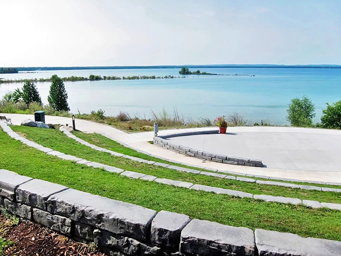 This lakeside amphitheater isn't just a viewing spot &ndash; it's nature's front-row seat to the greatest show above Earth.