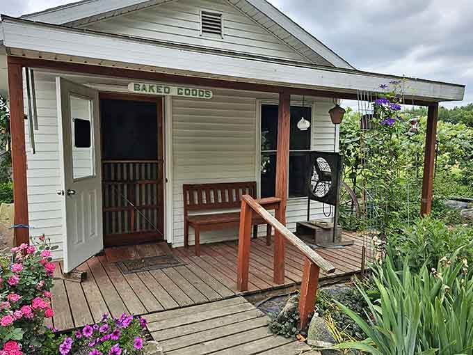 2a. amish country bakery (quincy)