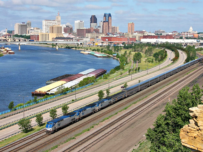 The train hugs the Mississippi riverbank, delivering views that car passengers can only dream about while keeping their eyes on the road.