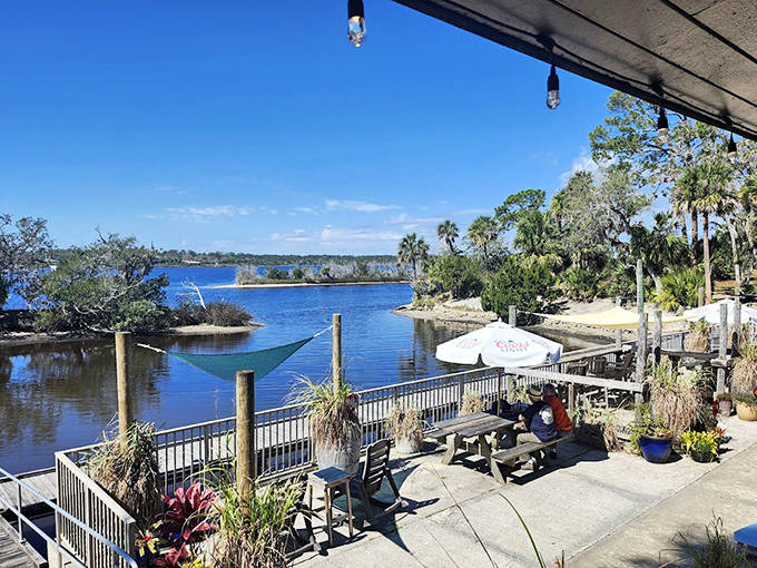 Waterfront dining with a view that makes even mediocre food taste better &ndash; though thankfully, the local fare matches the scenery.
