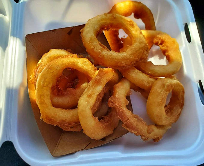 Onion rings that actually contain onions! Crispy, golden, and served without a hint of pretension or truffle oil.
