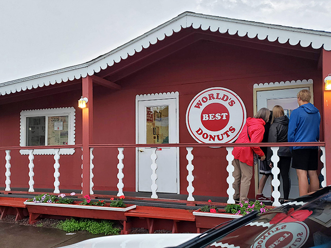 World's Best Donuts backs up its bold name with lines out the door &ndash; turns out happiness really is shaped like a ring and covered in glaze.