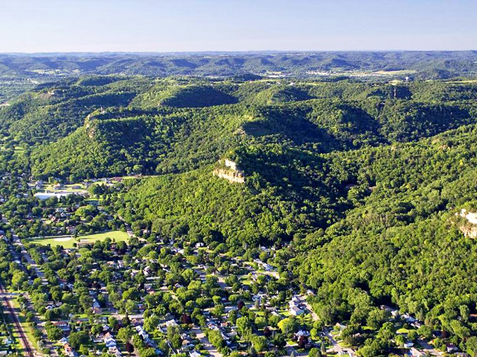 Nature's cathedral &ndash; the dramatic bluffs of Wisconsin's Driftless Area create a landscape that escaped the last ice age.