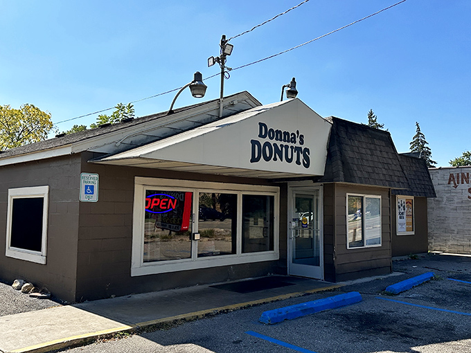 Donna's Donuts' unassuming exterior hides Flint's favorite donut destination, where locals have started their mornings for decades.