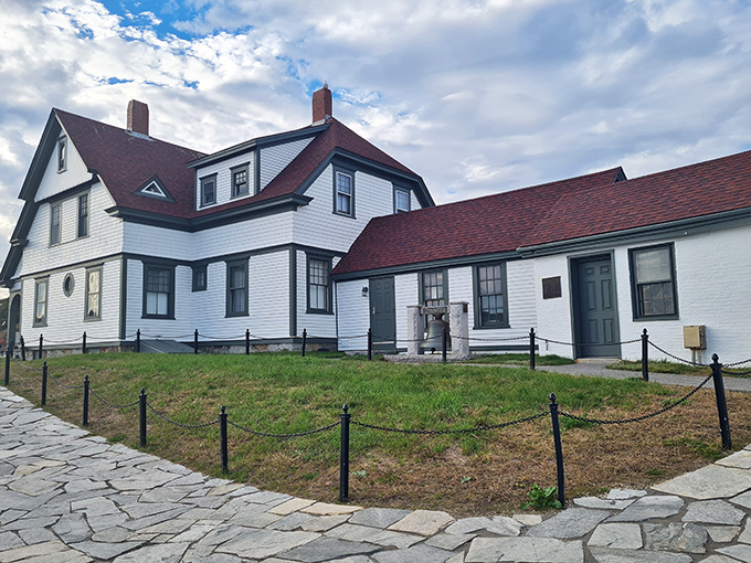The lighthouse keeper's quarters &ndash; where someone once had the world's most dramatic view from their home office.