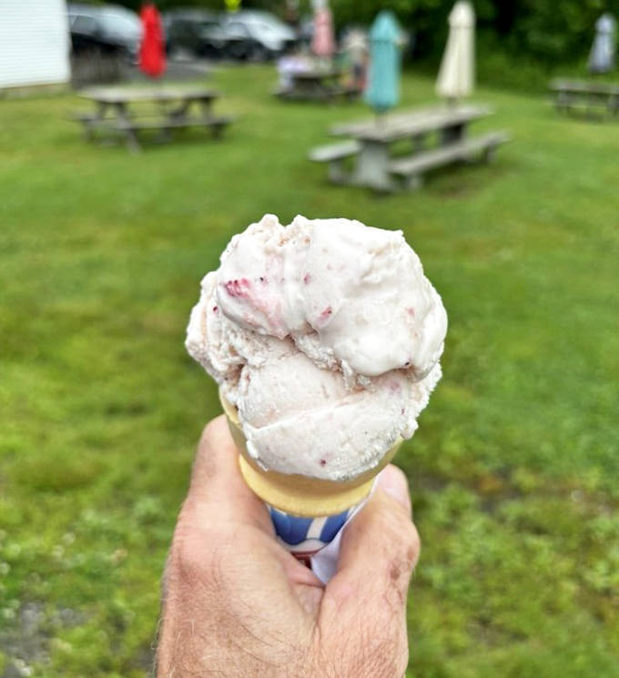 Ice cream that doesn't need to be nitrogen-frozen or sprinkled with edible gold to make you smile on a summer day.