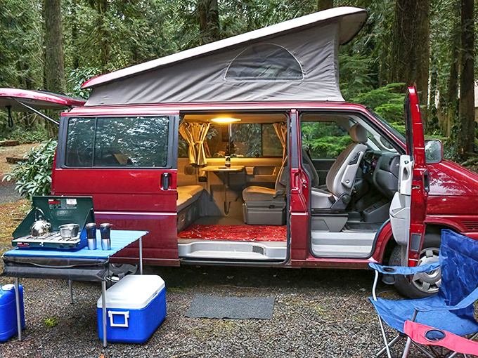 Campsite gourmet becomes an art form with this burgundy beauty's kitchenette, where fresh-caught seafood tastes even better with forest views.