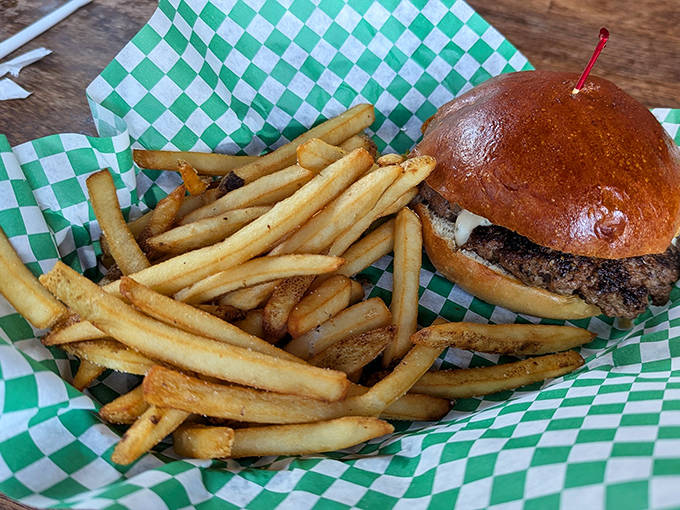 A burger that doesn't need gimmicks, just honest ingredients and decades of know-how, served with golden fry perfection.