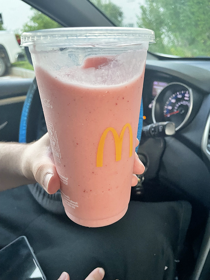 Strawberry smoothie to go: Even drive-thru treats seem a bit more special when they come from a colonial mansion. 