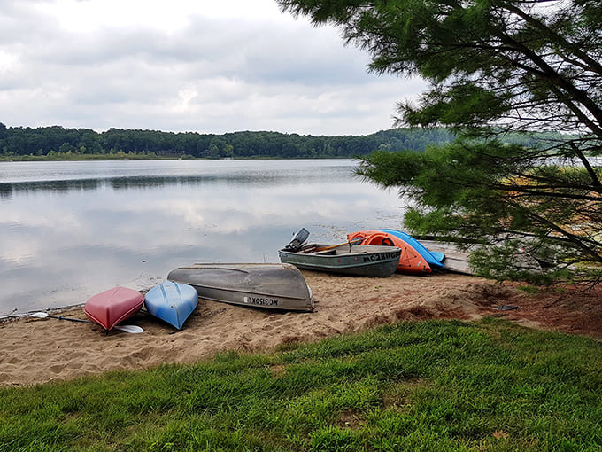 During summer months, Echo Valley transforms into a serene lakeside retreat, offering fishing and peaceful shoreline views for warm-weather visitors.