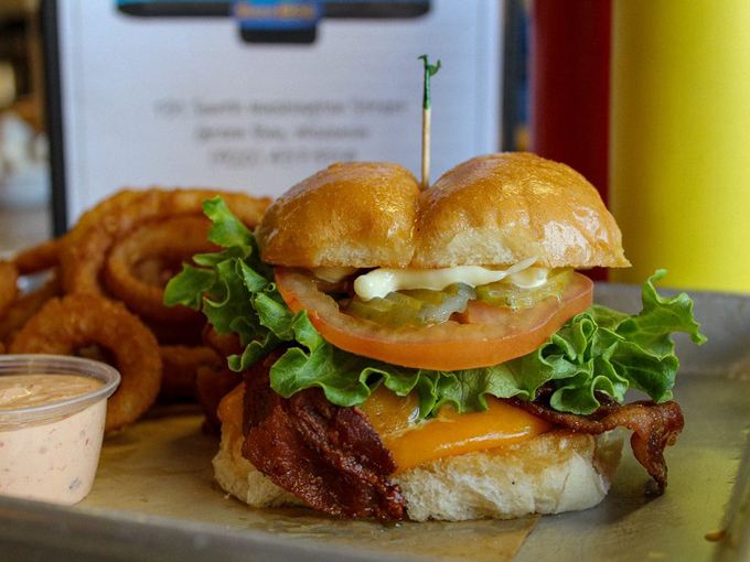 Al&rsquo;s Hamburgers 8