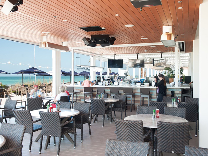 Beachfront Dining Roadtrip Florida 7