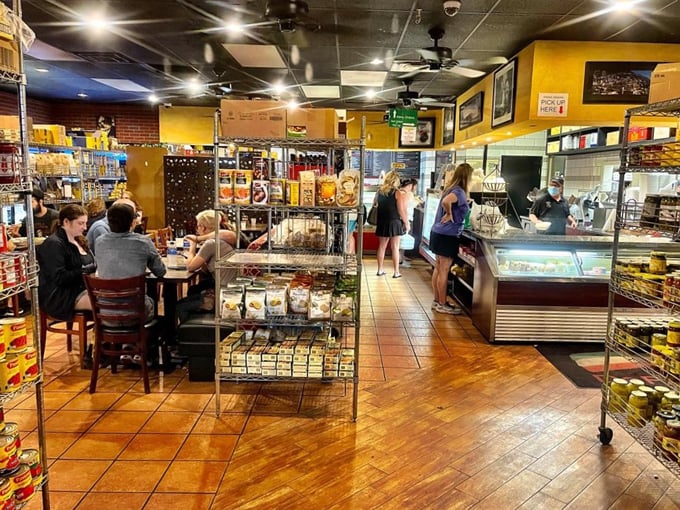 defalco&rsquo;s italian deli & market 2