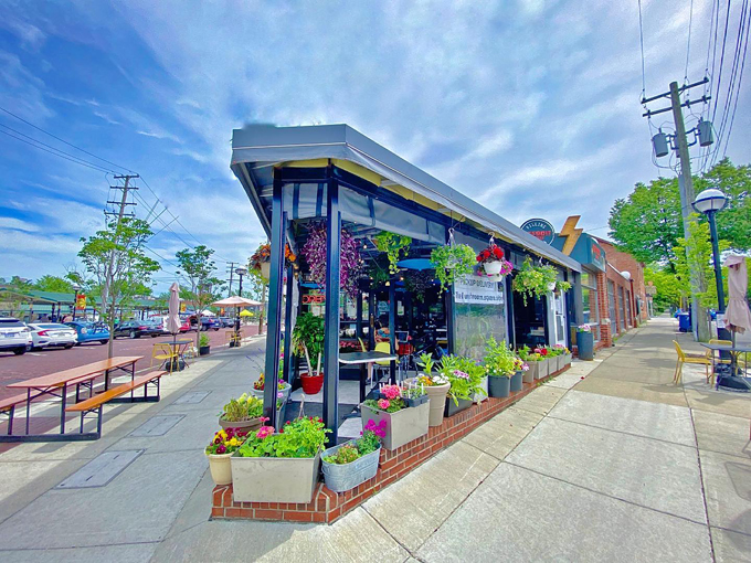 Detroit Street Filling Station 1