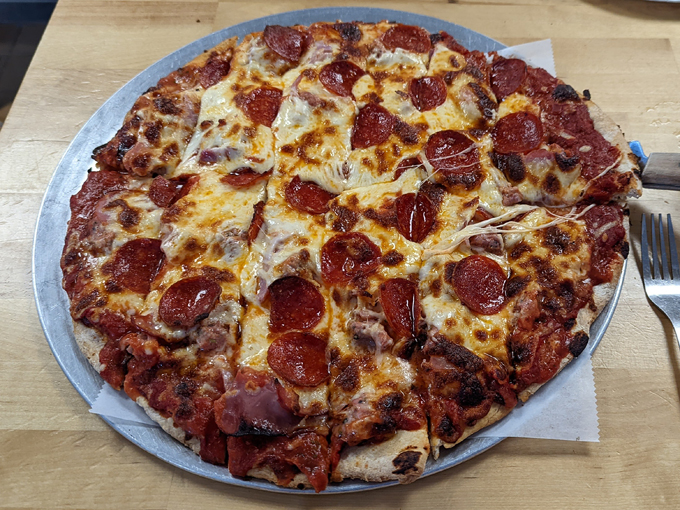 dimaggios pizza and burgers 4