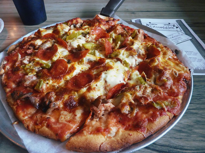 dimaggios pizza and burgers 5