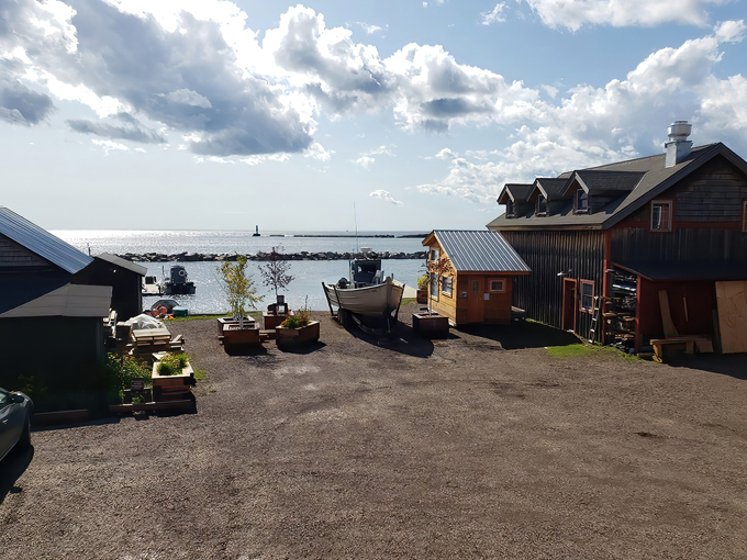 Fisherman&rsquo;s Daughter 6