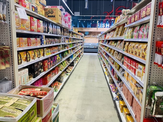 fresh international market 3