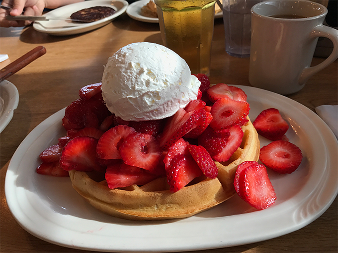 gas station restaurant 5