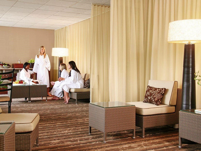 Grand Geneva Resort & Spa 8