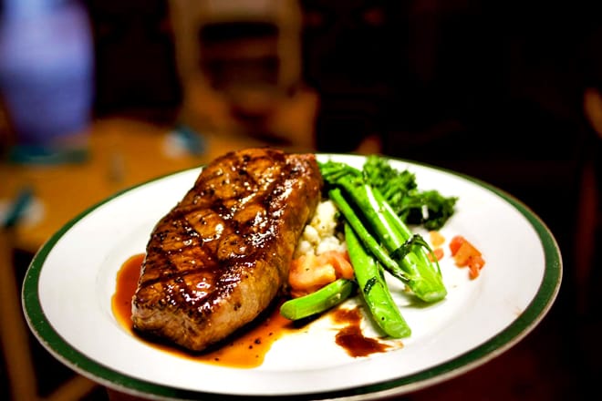 High Noon Restaurant & Saloon