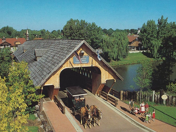holz brucke covered bridge 2