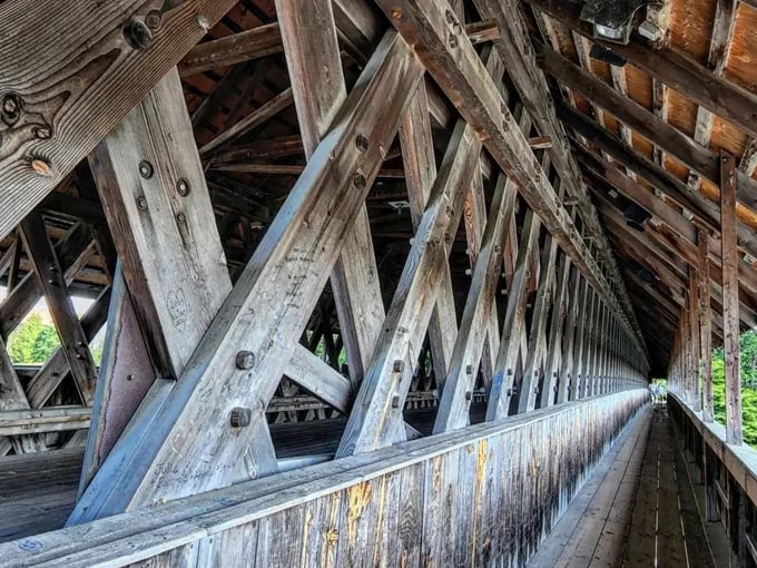 holz brucke covered bridge 3