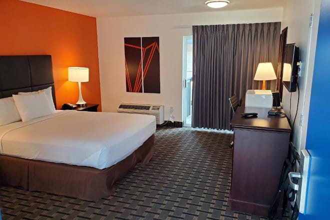 Howard Johnson by Wyndham Spokane