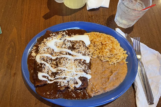 La Casa de Alberto Mexican Food