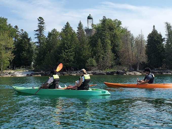 lakeshore adventures kayak tours and rentals 3