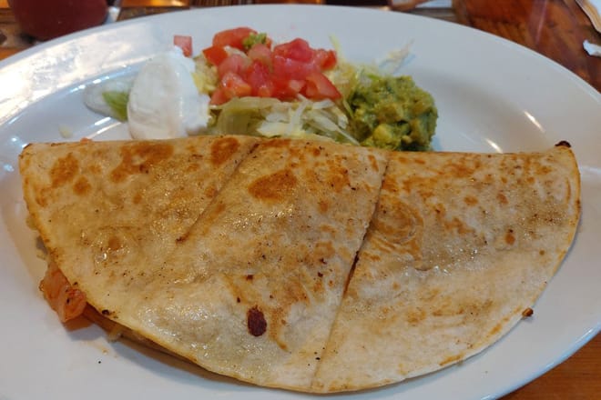 Los Comales Mexican Bar & Grill