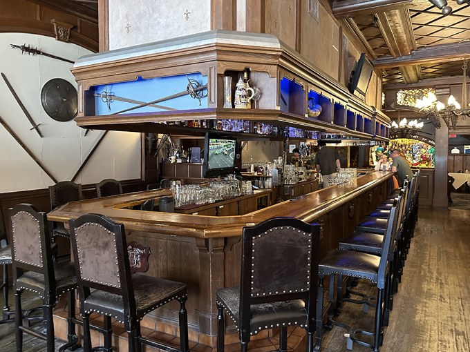 maders restaurant 10