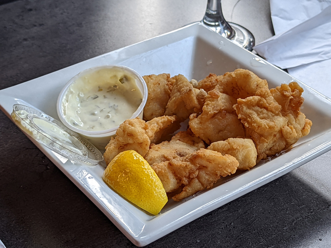 molly goodheads raw bar restaurant 6