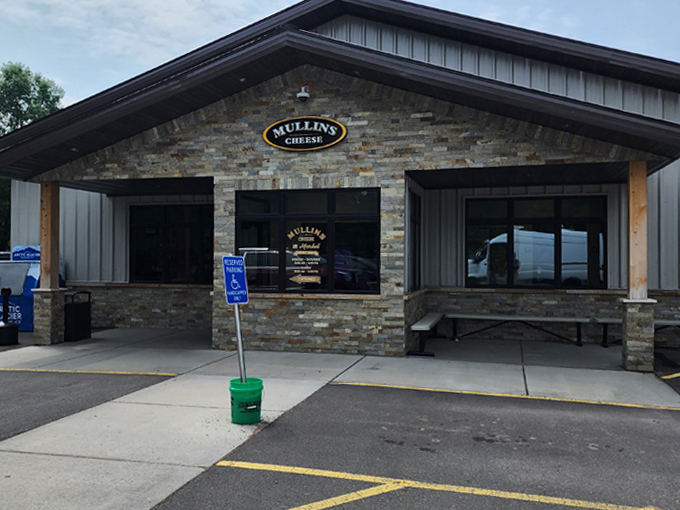 Mullins Cheese Retail Store 2