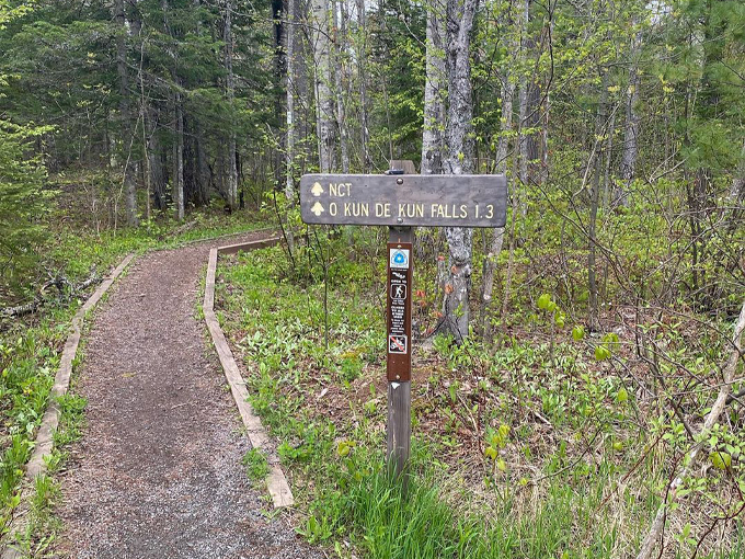 O Kun-de-kun Falls 2