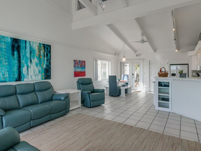 Oceanfront House Bungalow 2