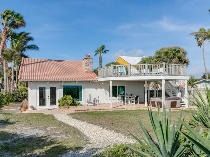 Oceanfront House Bungalow 4