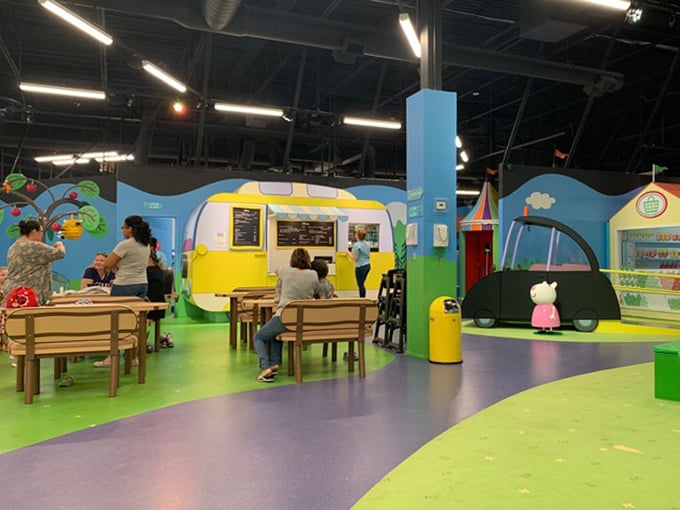 Peppa Pig World of Play 8