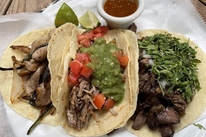 Revolver Taco Lounge - Gastro Cantina Deep Ellum