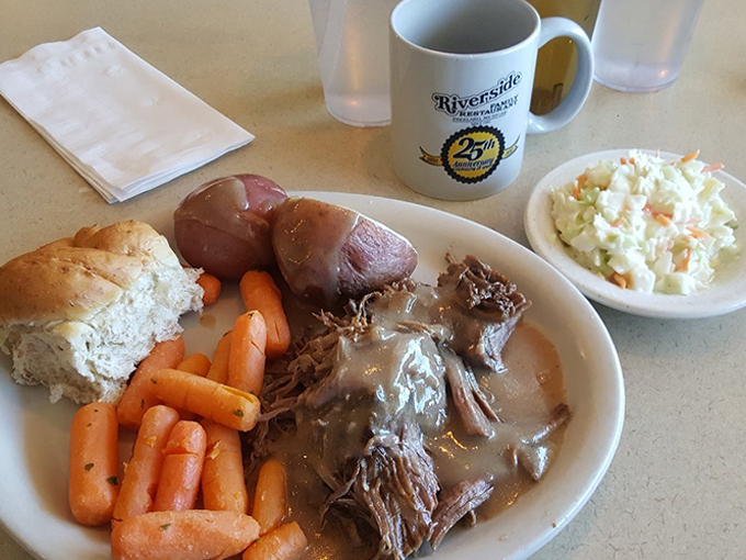 riverside family restaurant 8