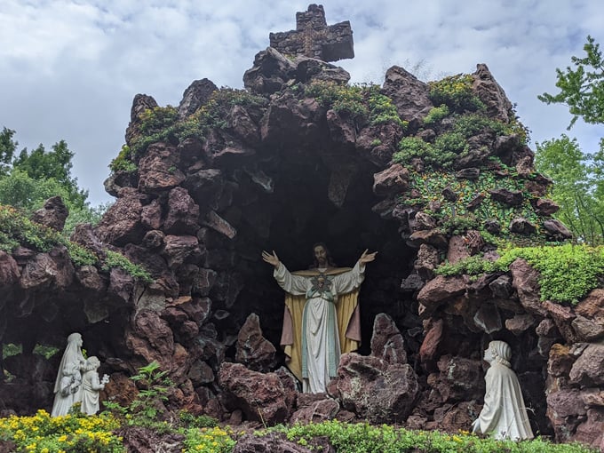 rudolph grotto gardens 1