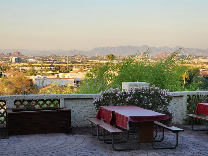 rustler&rsquo;s rooste 2